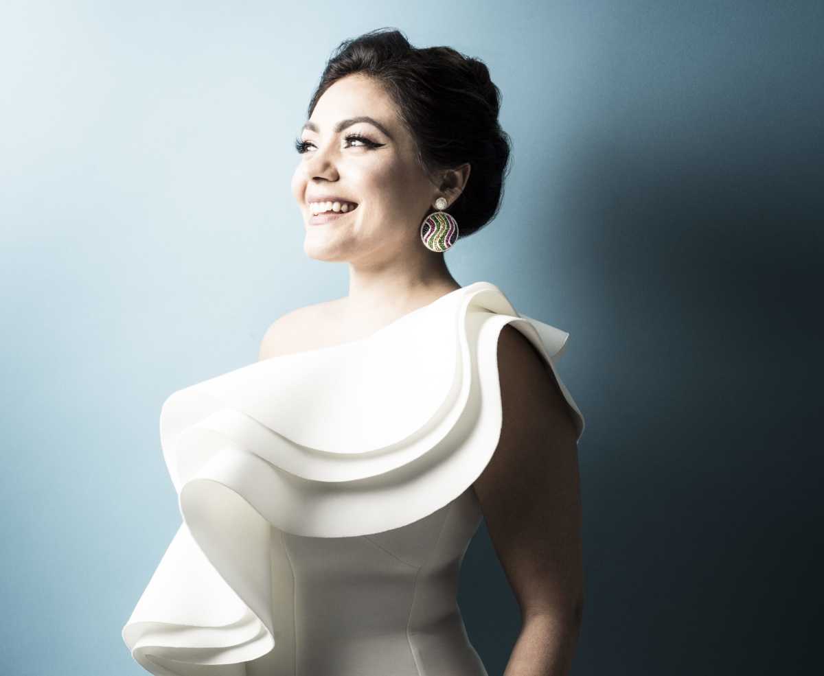 Ailyn Pérez … Una gran soprano orgullosamente latina – Noticia NY