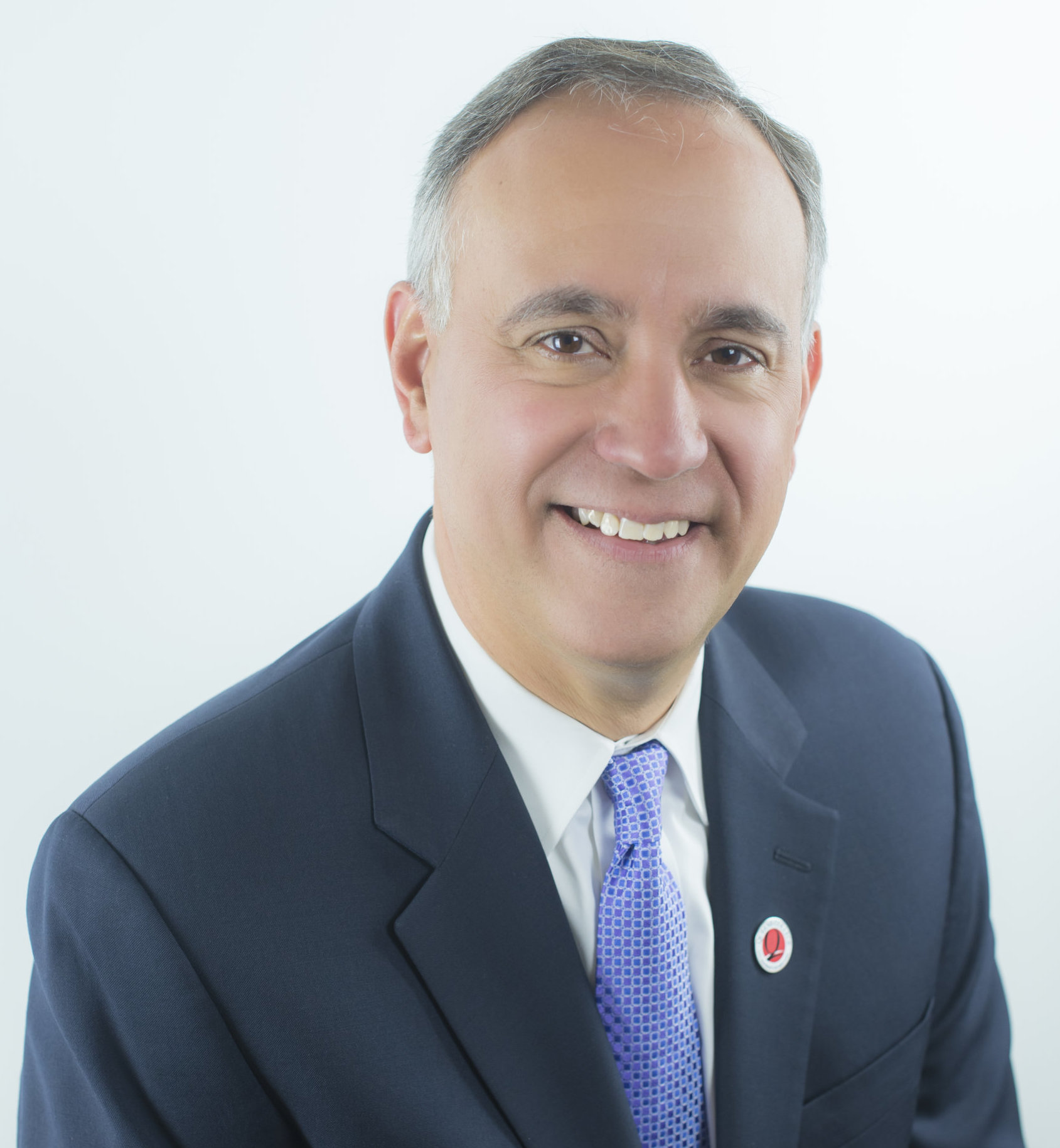 Presidente de Queens College: ‘Yo quiero abrir puertas para otros ...