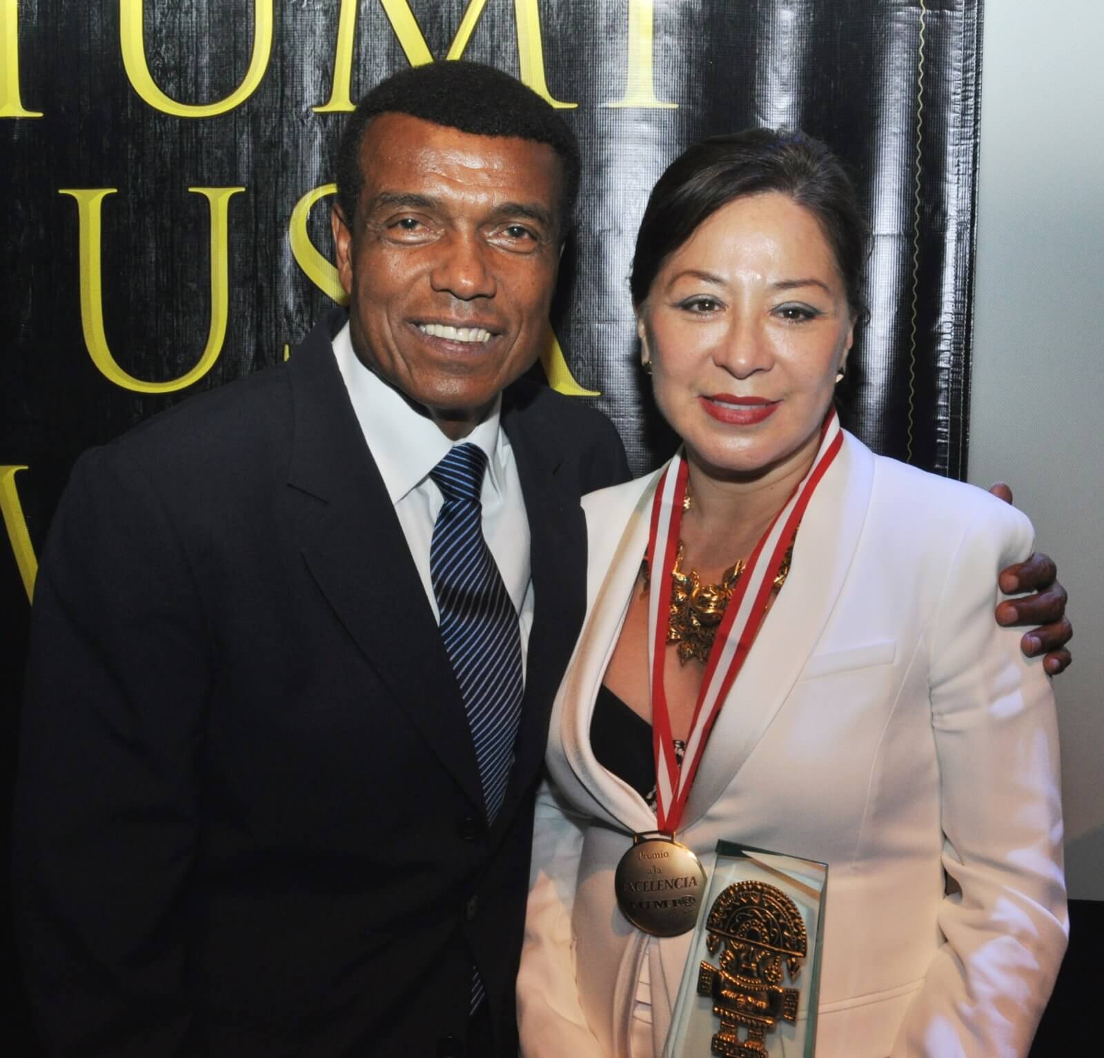 Idolo deportivo Teófilo ‘Nene’ Cubillas preside 25 Aniversario de TUMI ...