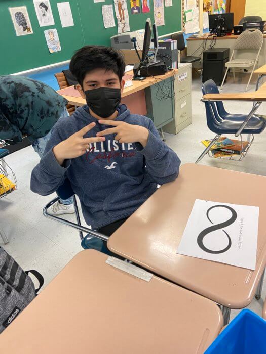 Turtle Hook Middle School celebra la diferencia en honor al Día Mundial ...