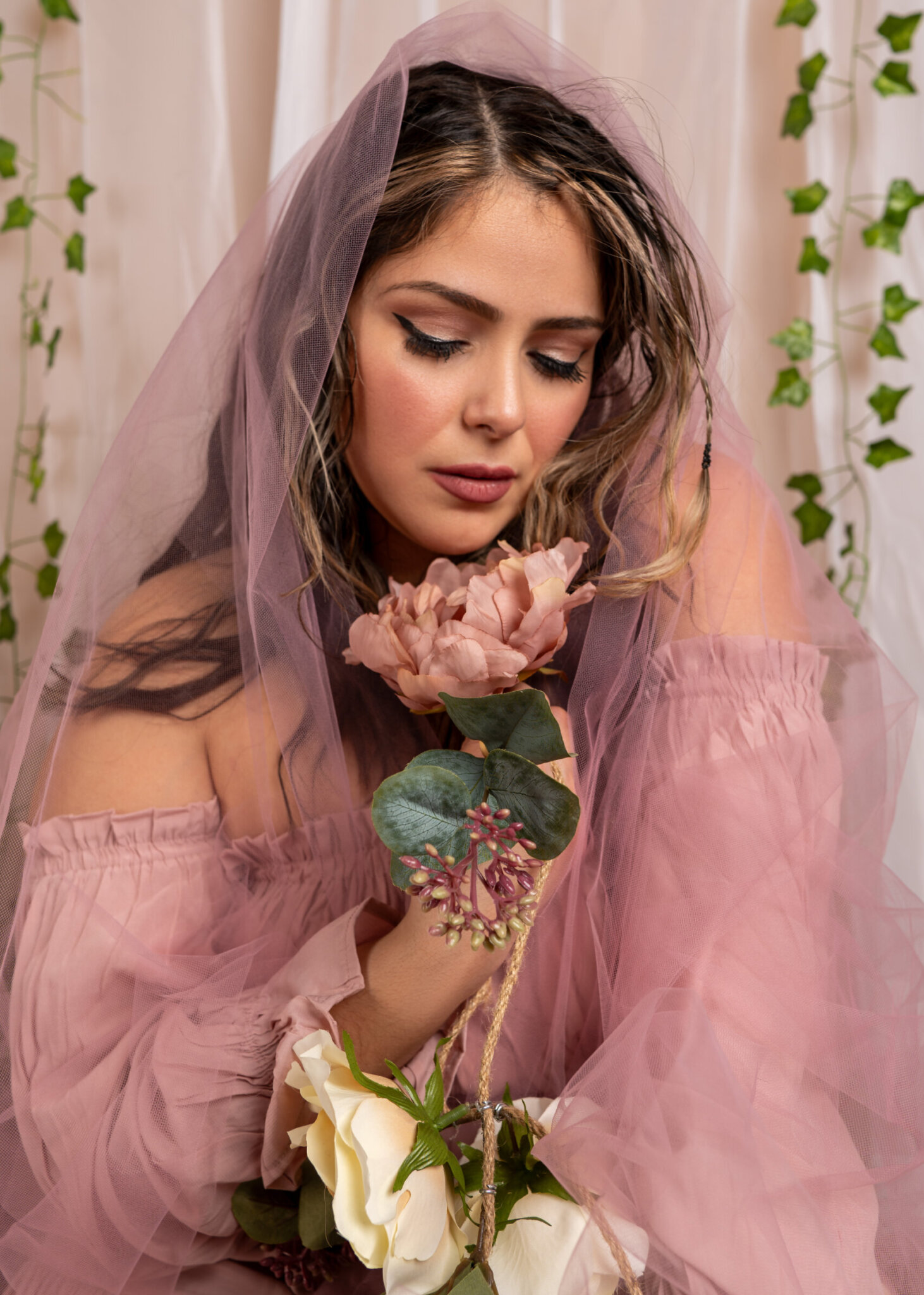 De Besos Falsos a Good Effin’ Bye: El Viaje Musical de Yesi Rodríguez ...